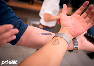 Prinker Europe - La première solution de tatouages temporaires au monde